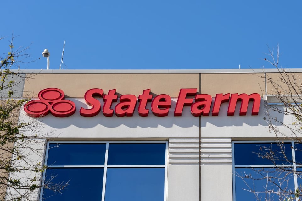 State Farm enviará reembolsos este verano: más de $100 por auto